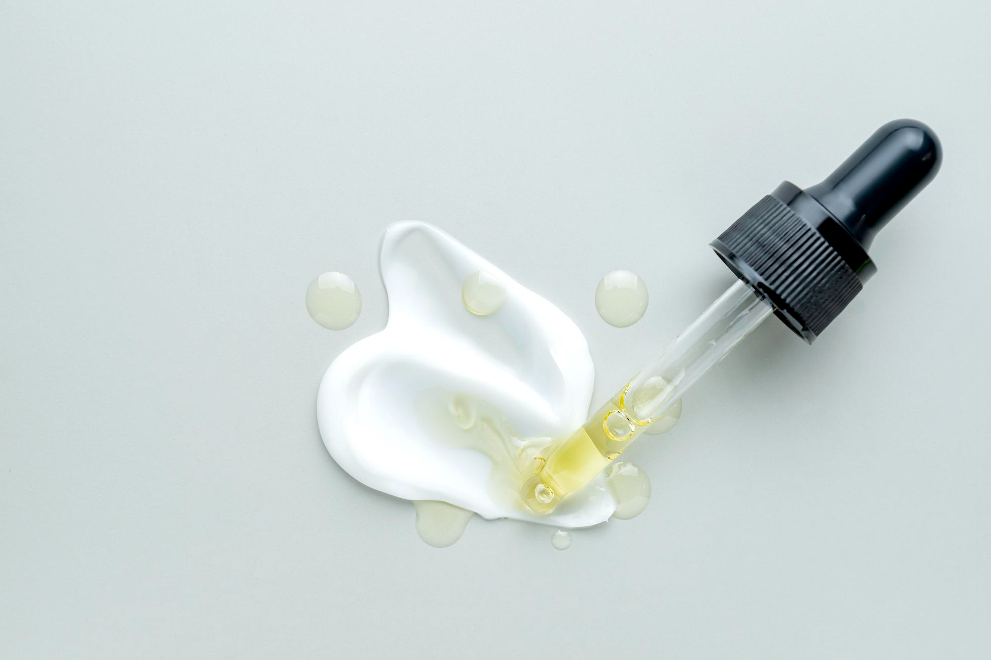 An Age-By-Age Guide To Using Retinol - Toronto Dermatology Centre